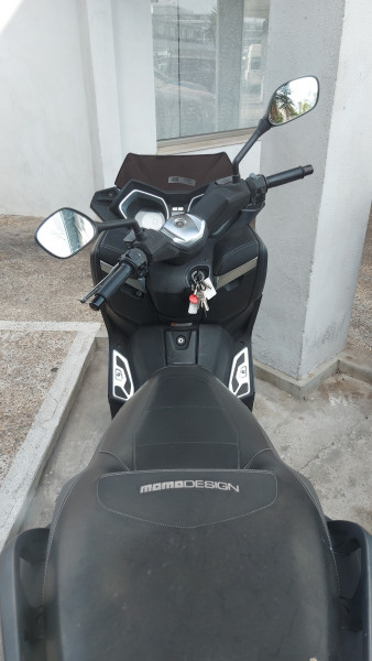 YAMAHA X-MAX 250cc MOMO Special Edition